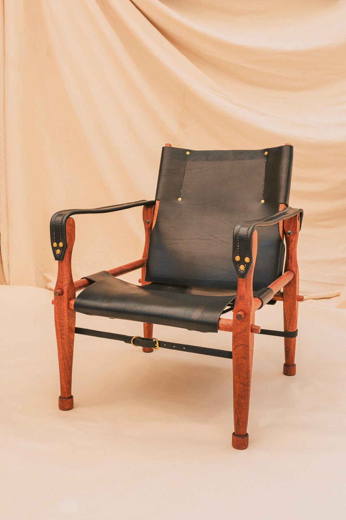 Roorkee Chair in Black Leather and Mahogany - Etsy