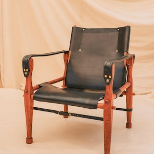 Roorkee Chair in Black Leather and Mahogany - Etsy