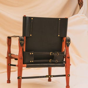 Roorkee Chair in Black Leather and Mahogany - Etsy