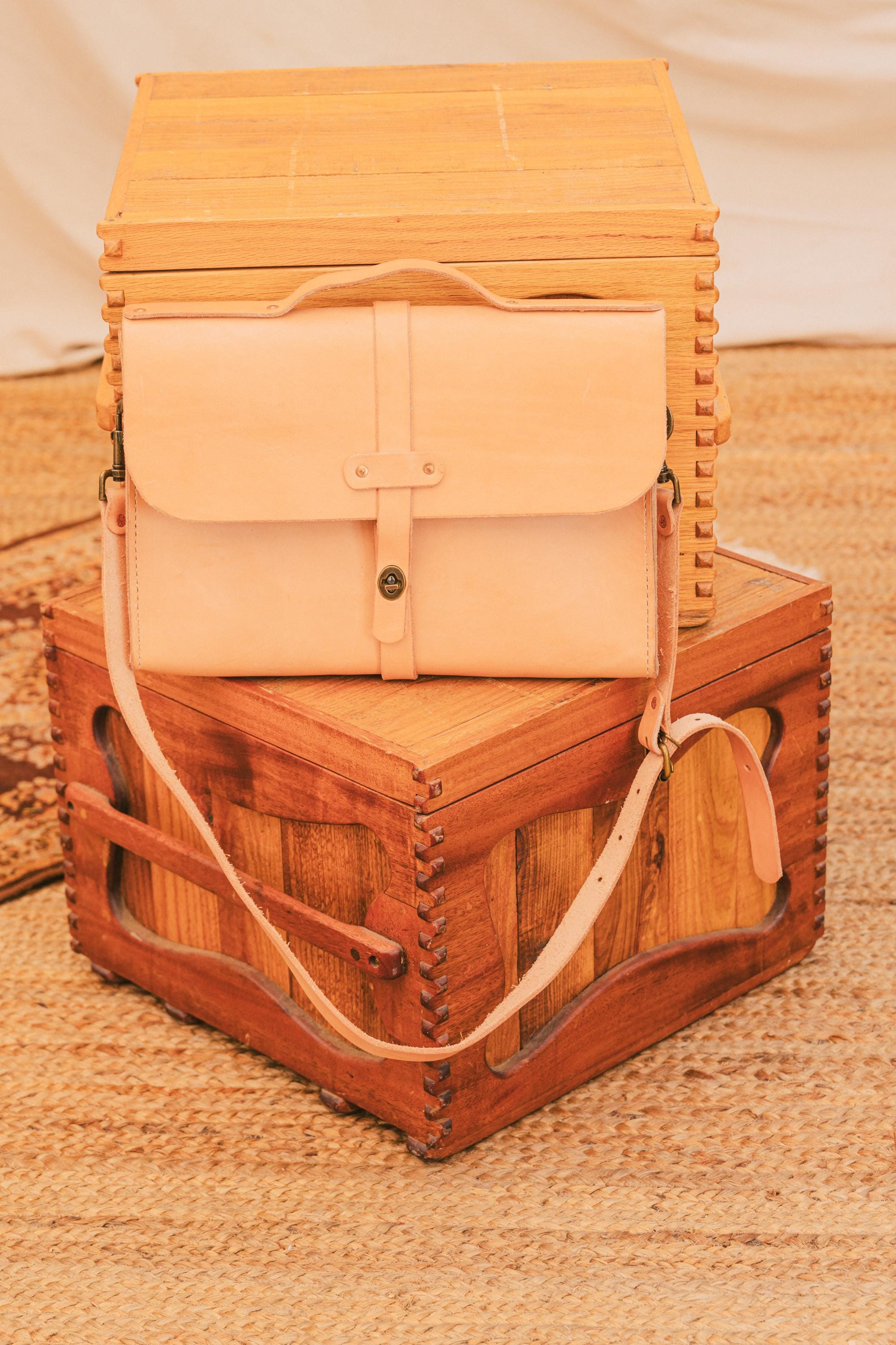 The Messenger Bag - Etsy