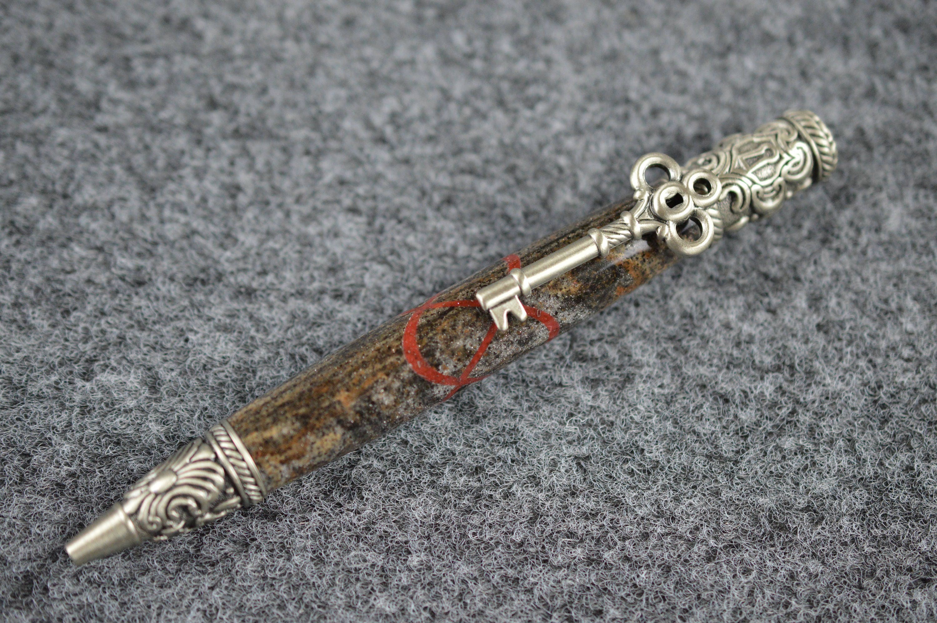 Skeleton Key Pen With Red Trinity Triad Knot, Celtic Heritage High End ...
