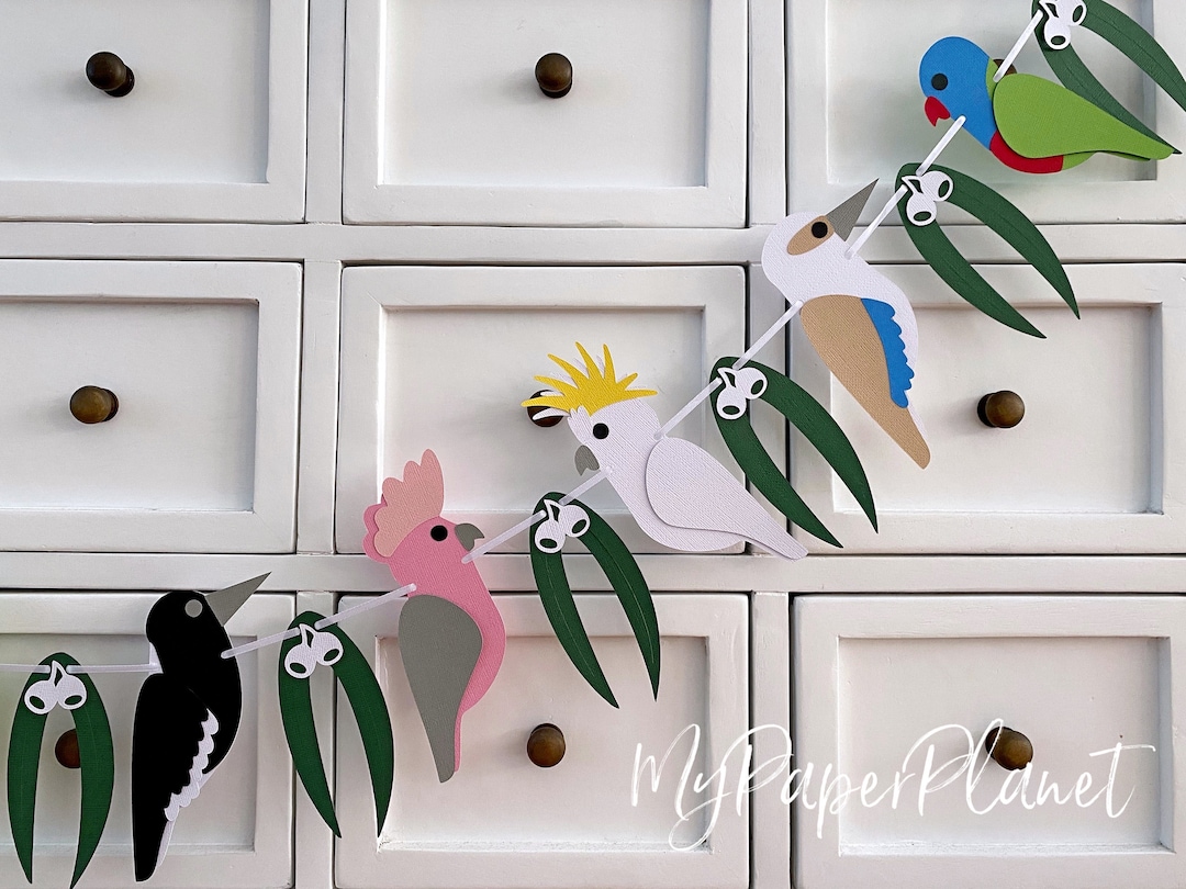 Australian Native Birds Garland. Kookaburra, Galah, Lorikeet, Magpie ...