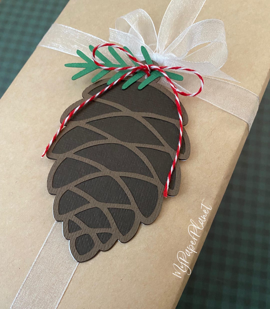 Pine Cone Gift Tags. Pinecone Christmas Tag. Xmas Gift Wrapping ...