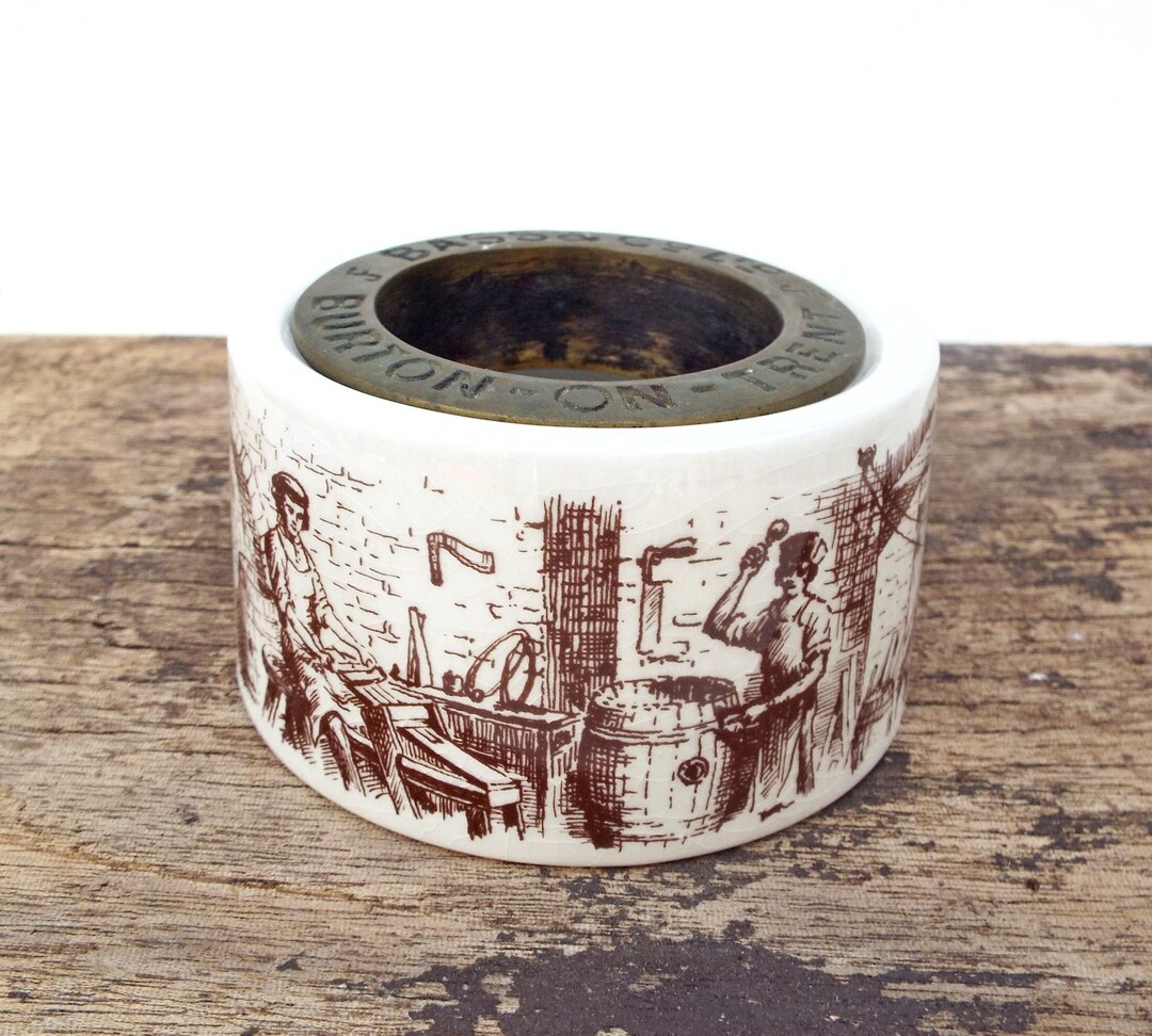 Royal Winton Pottery Barrel Bush Ashtray Bass & Co Ltd, Burton on Trent ...