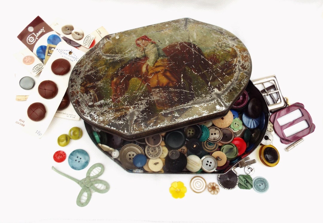 Vintage Buttons in Old Tin Mcvitie & Price Edinburgh Button Box - Etsy