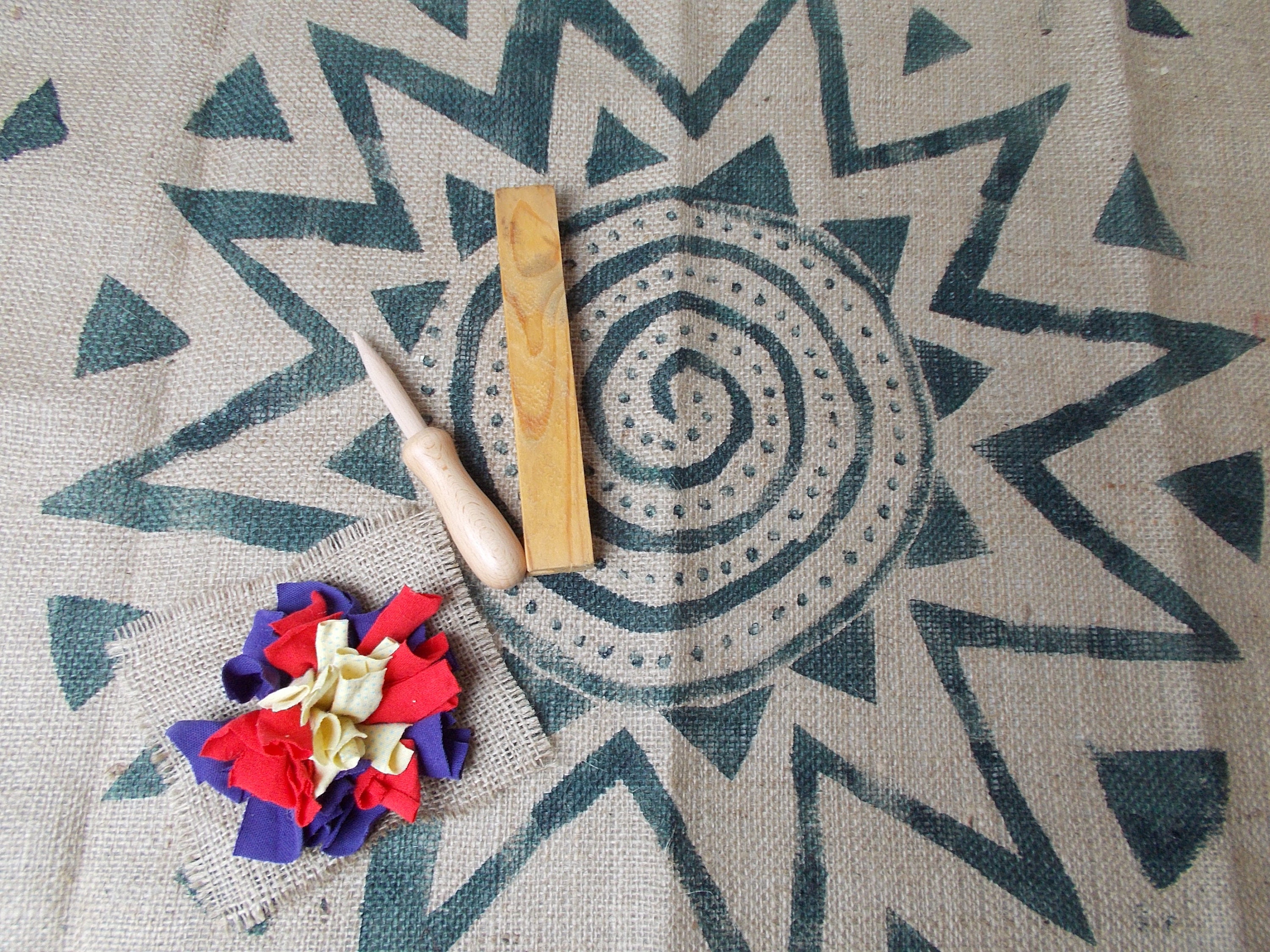 Prodded Rag Rug Spiral Sun Kit - Etsy UK