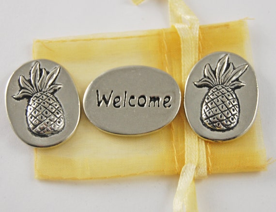Set of 3 Pineapple Welcome Inspiration Coins With Organza Bag | Etsy