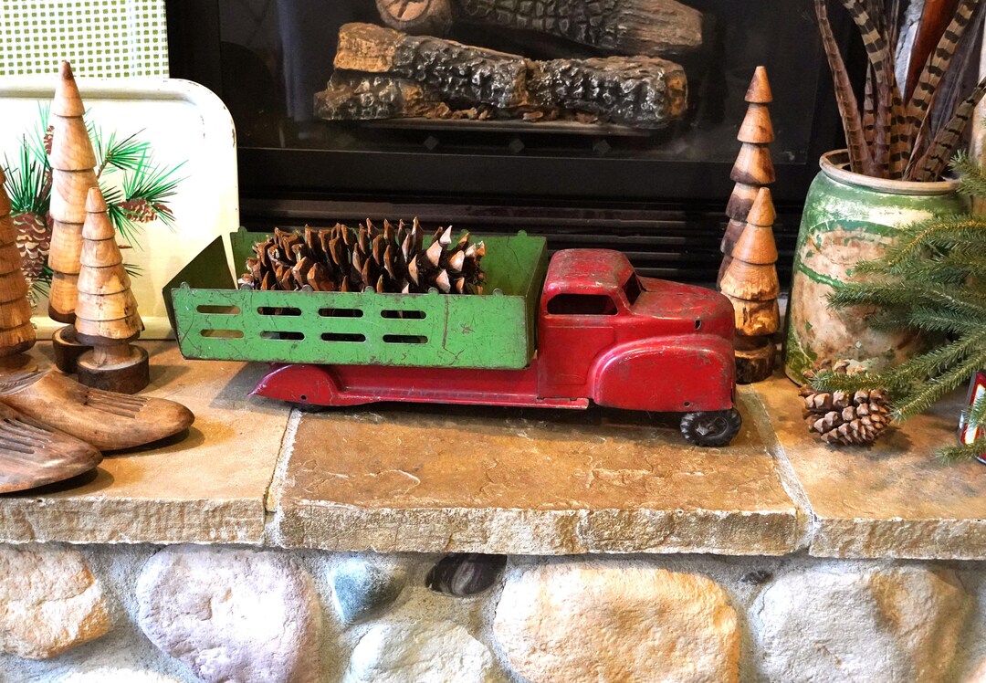 Vintage 1920s - '30s Red & Green Marx Turner Pressed Steel Stake or ...