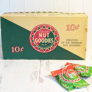Vintage 1930s Pearson's Candy Company Nut Goodies Candy Bar Box, Red ...