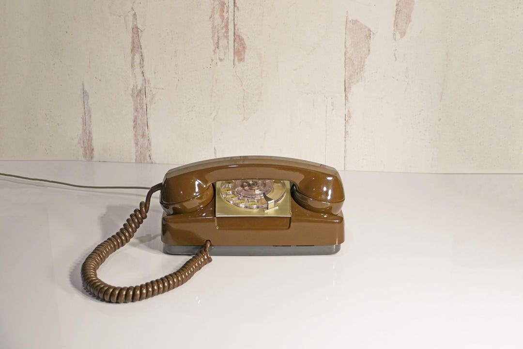 Vintage 1975 Automatic Electric Starlite Rotary Dial Phone in Brown and ...
