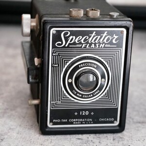 Vintage 1940s 50s Spectator Flash 120 Box Camera, Pho Tak Corp, Black ...