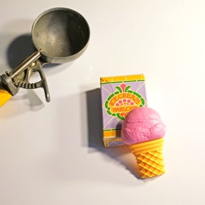 Vintage 1982 Avon Ice Cream Parlour Strawberry Cone Lip Gloss, Unused ...