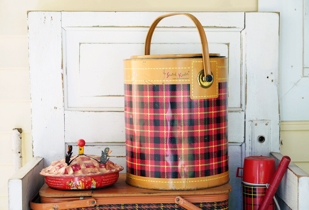 Vintage 1950s Hamilton Skotch Kooler, 4 Gallon, Red, Black, Yellow ...