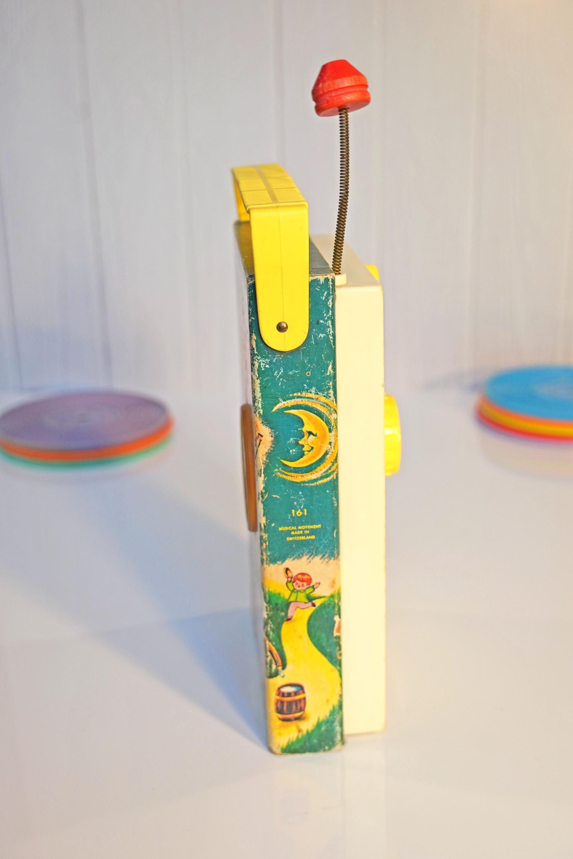 Vintage 1968 Fisher Price Music Box TV Radio 161, Old Woman Who Lived ...