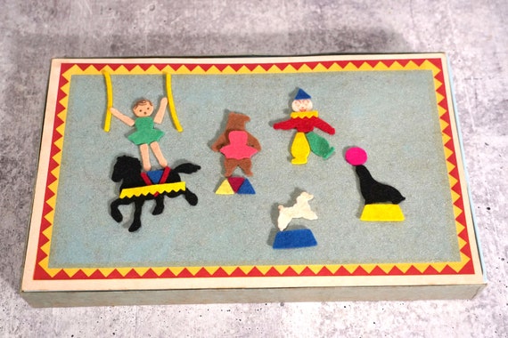 Animals Make Circus Pictures with Felt Pieces Vintage 1960 Allan ...