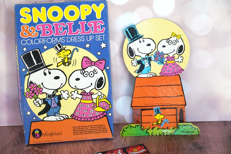 Vintage 1970s Colorforms Snoopy & Belle Dress up Set Peanuts - Etsy