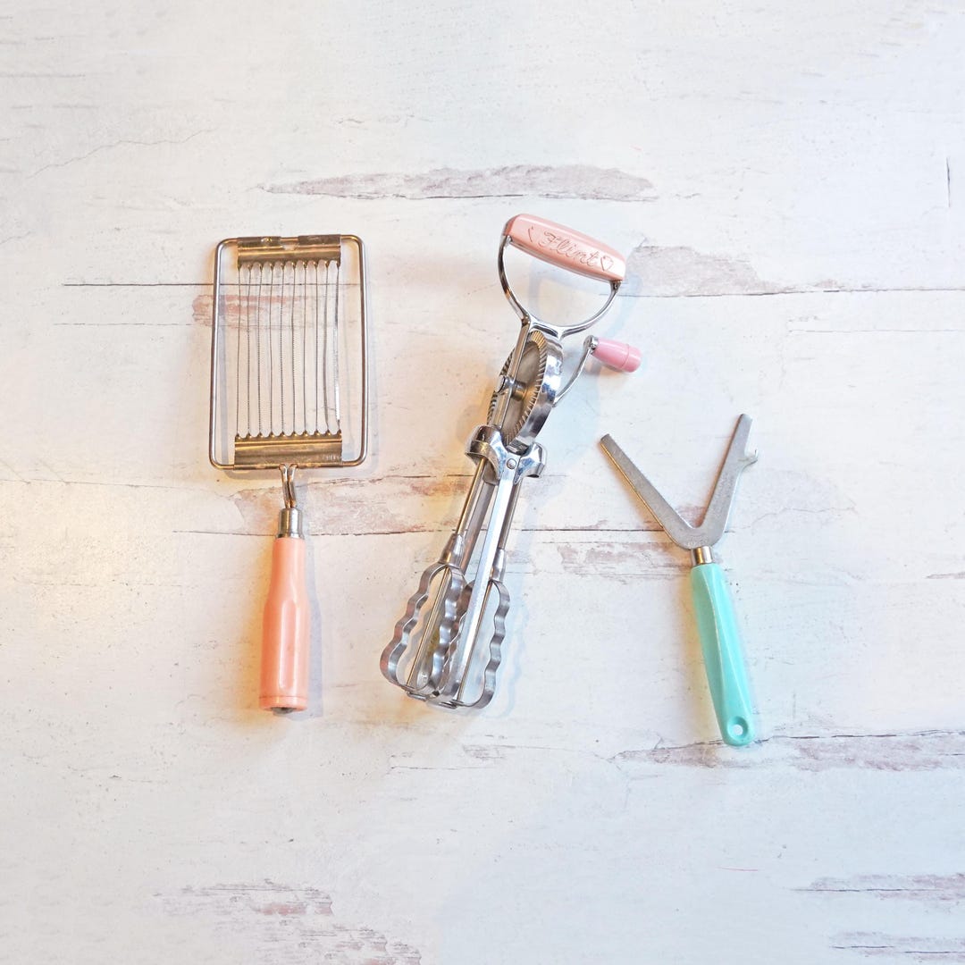 Vintage Mid-century Pastel Kitchen Gadgets, Set of 3, Pink Ecko Flint ...