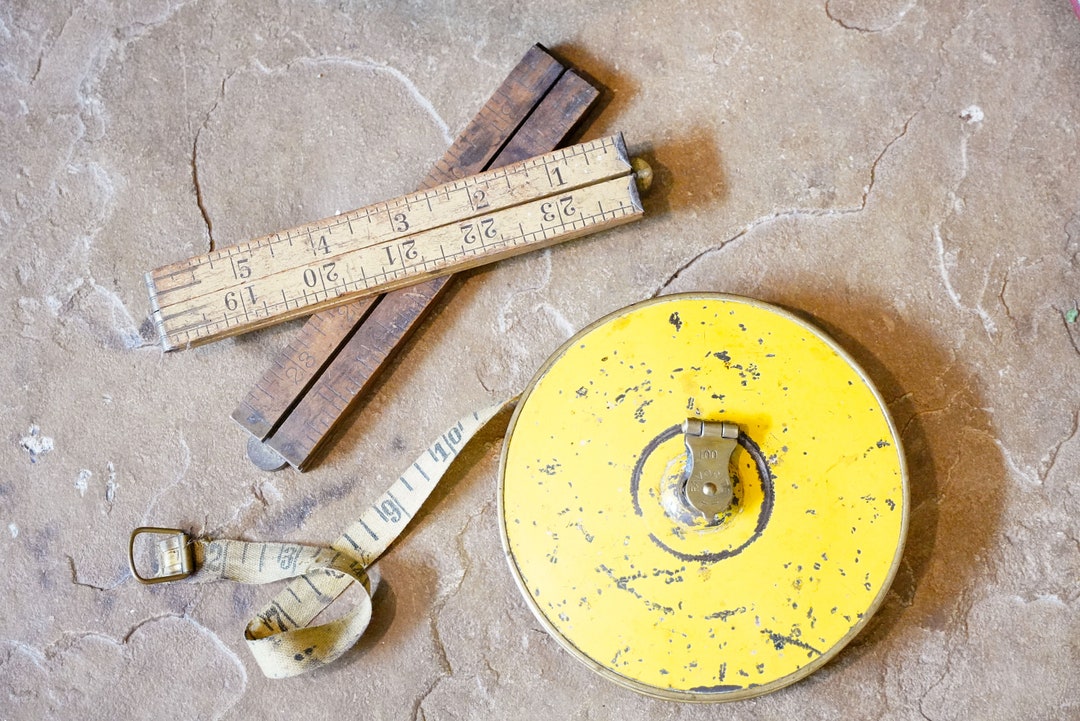 Antique Favorite 100 Yellow Painted Metal & Brass Tape Measure, 5" Diam ...