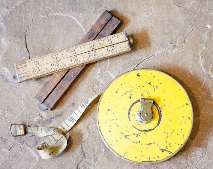 Antique Favorite 100 Yellow Painted Metal & Brass Tape Measure, 5" Diam ...