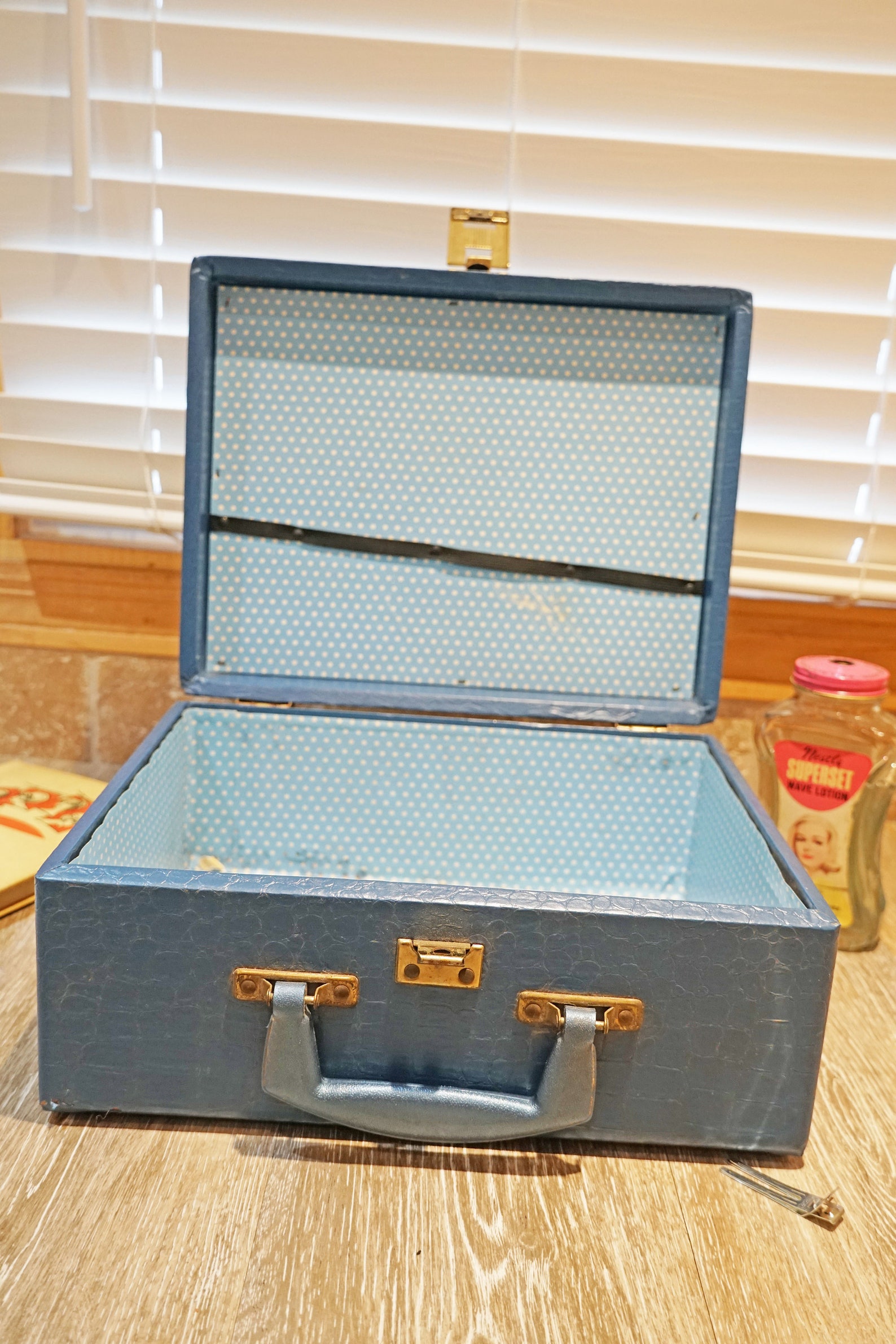 Vintage 1930s 1940s Wilfred's Beauty School Blue | Etsy