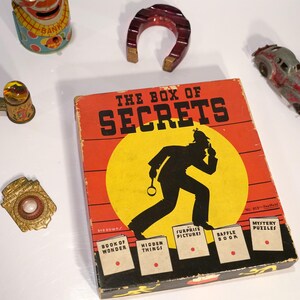 Vintage 1945 Ovaltine Captain Midnight Secret Squadron Decoder Badge ...