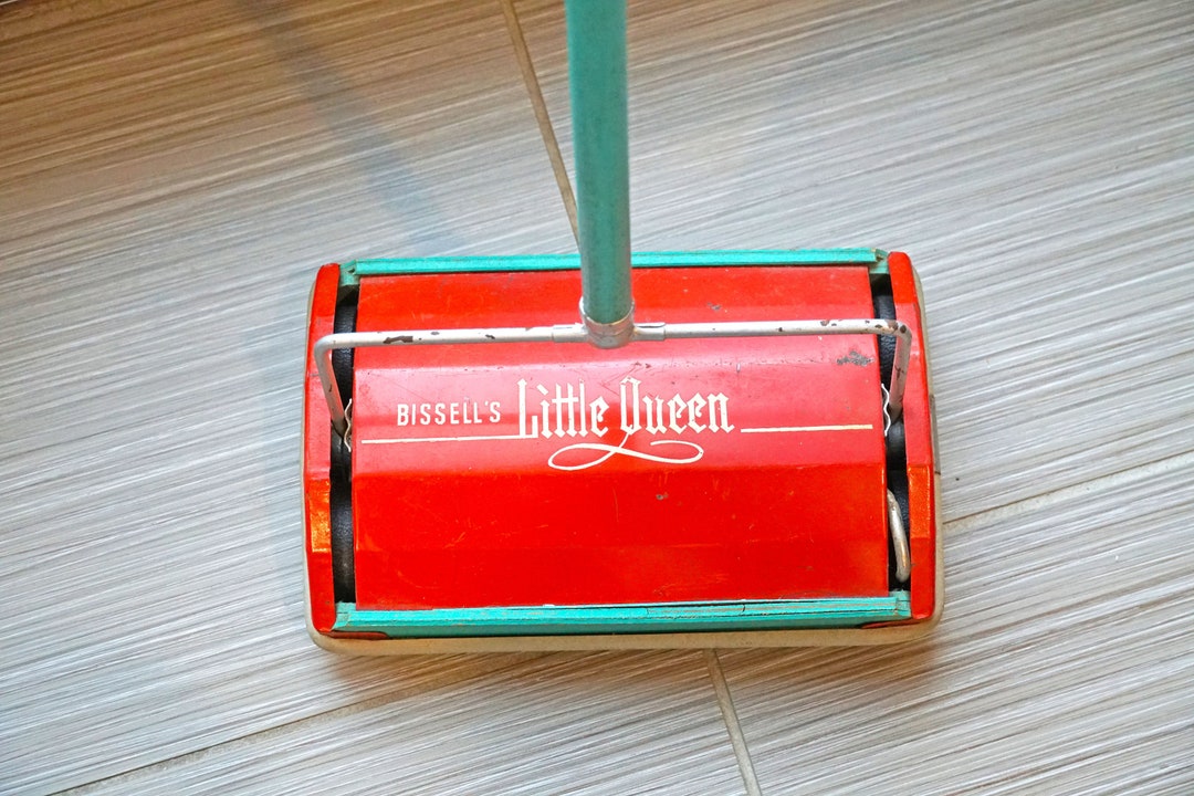 Vintage 1950s Bissell's Little Queen Toy Floor Sweeper, Turquoise Wood ...