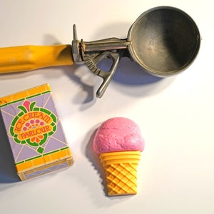 Vintage 1982 Avon Ice Cream Parlour Strawberry Cone Lip Gloss, Unused ...