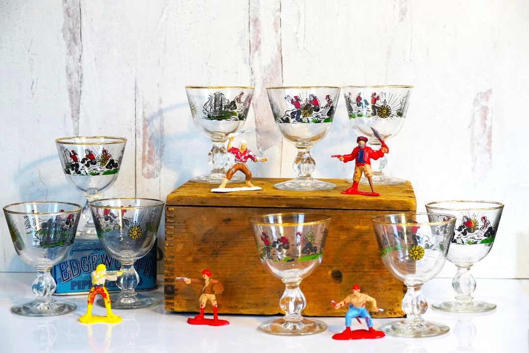 Vintage Mid-Century Libbey Treasure Island Pirate Cordials, 4 oz., Gold ...