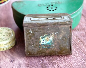 Vintage Mid Century Old Pal Green Metal Bait Bucket, Crescent Shape ...