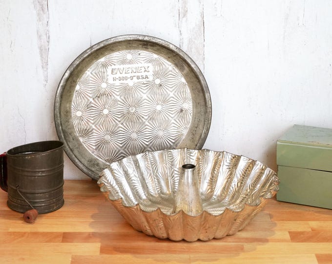 Vintage 1940s Ovenex N-303 9" Pie Pan and Fluted Bundt Angel Food Cake ...