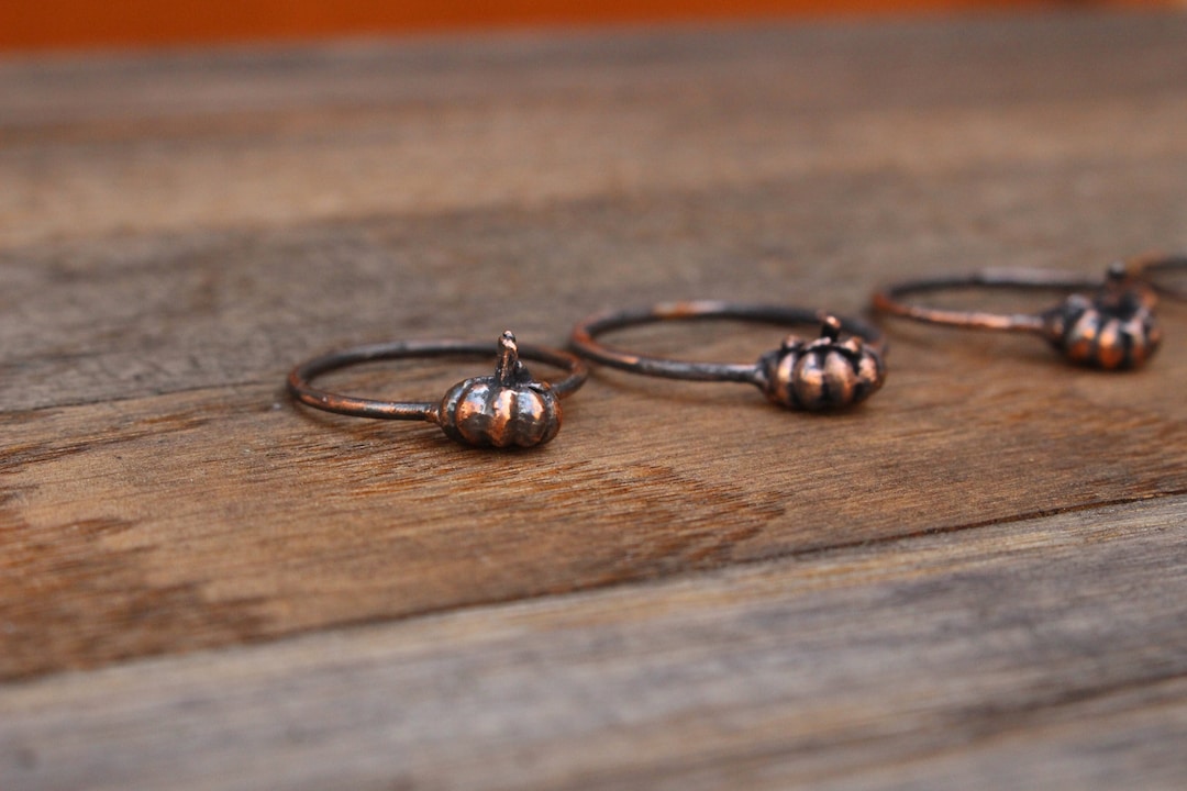 Dainty Pumpkin Ring, Autumn Jewelry, Fall Rings for Women - Etsy