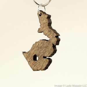 Michigan Wooden Keychain - MI State Keychain - Wooden Michigan Carved ...