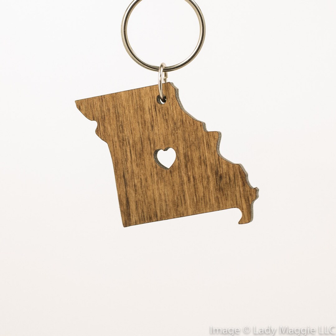 Missouri Wooden Keychain - MO State Keychain - Wooden Missouri Carved ...