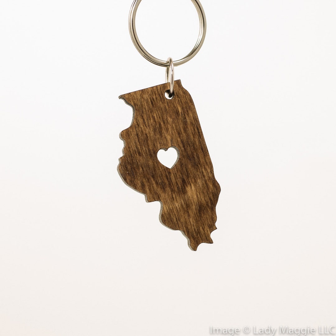 Illinois Wooden Keychain - IL State Keychain - Wooden Illinois Carved ...