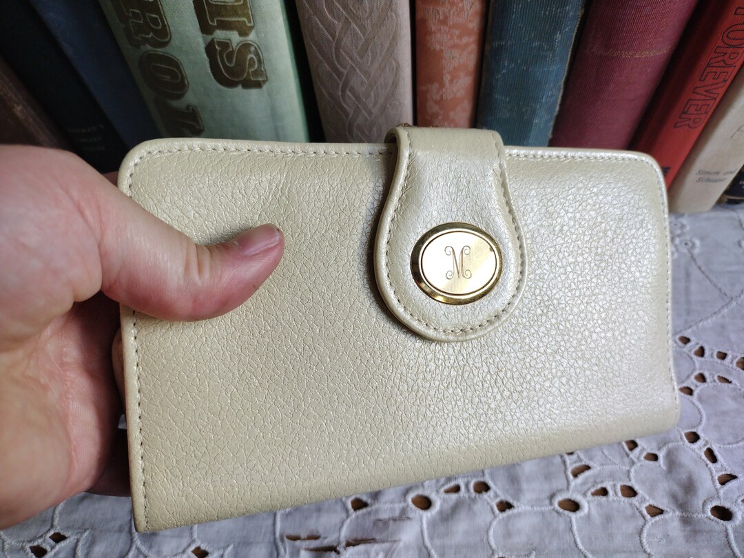 Vintage Cream Wallet Monogram M Unused Gold Kiss Clasp Coin Purse ...