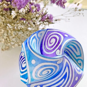 Triskele Paper Globes - Paper Balls - Paper Baubles - Paper Ornaments ...