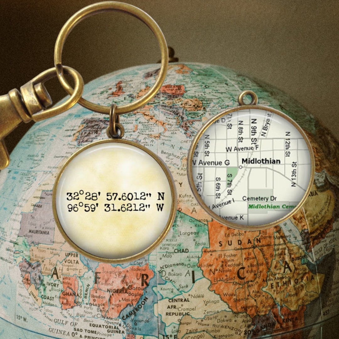 Custom Map Coordinates Key Ring: Personalized Location, Engagement Gift ...