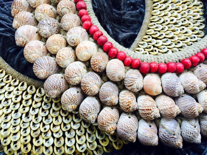 Vintage Papua New Guinea Shell Currency Collar Necklaces. - Etsy