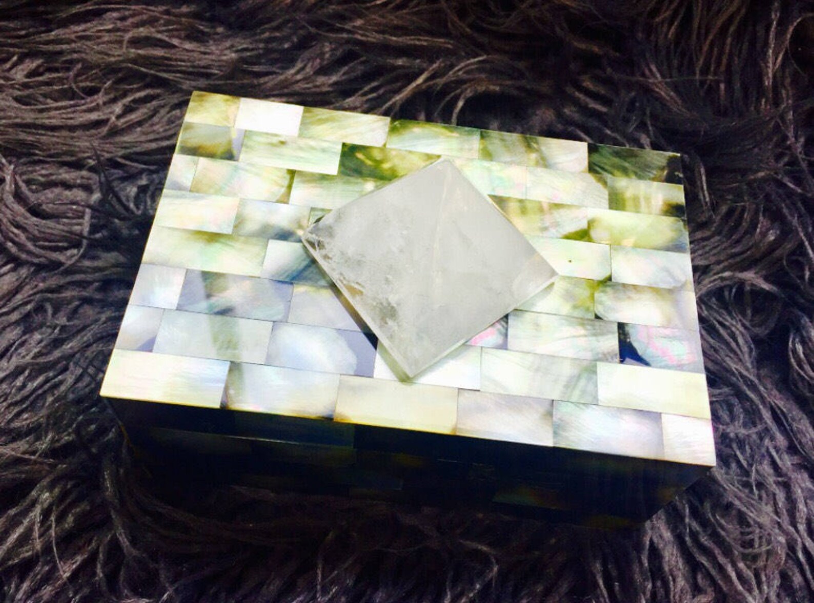 Mother-of-pearl Inlayed Boxes With Choice of Stunning Quartz - Etsy