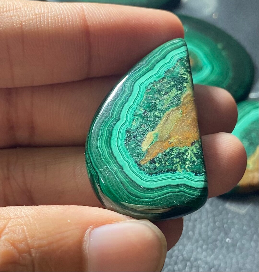 Natürliche grüne Malachit Cabochon, polierte flache Rückseite Edelstein ...