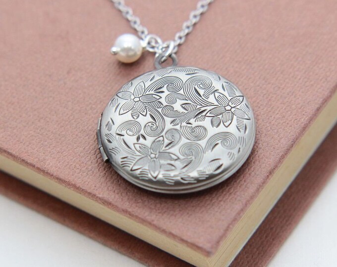Locket Necklace, Silver Locket Necklace, Gold Locket, Locket Pendant ...