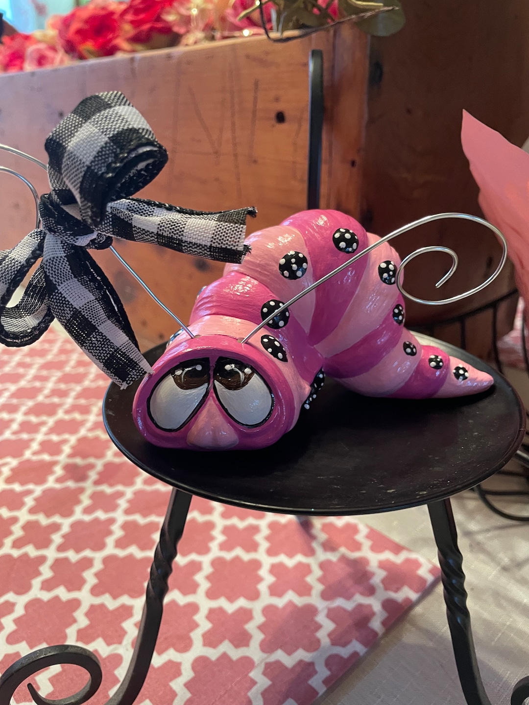 Pink Wormy Garden Art - Etsy