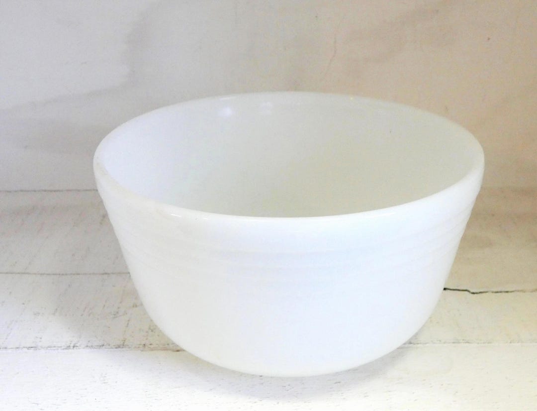 Vintage PYREX Milk Glass Mixing Bowl - Etsy
