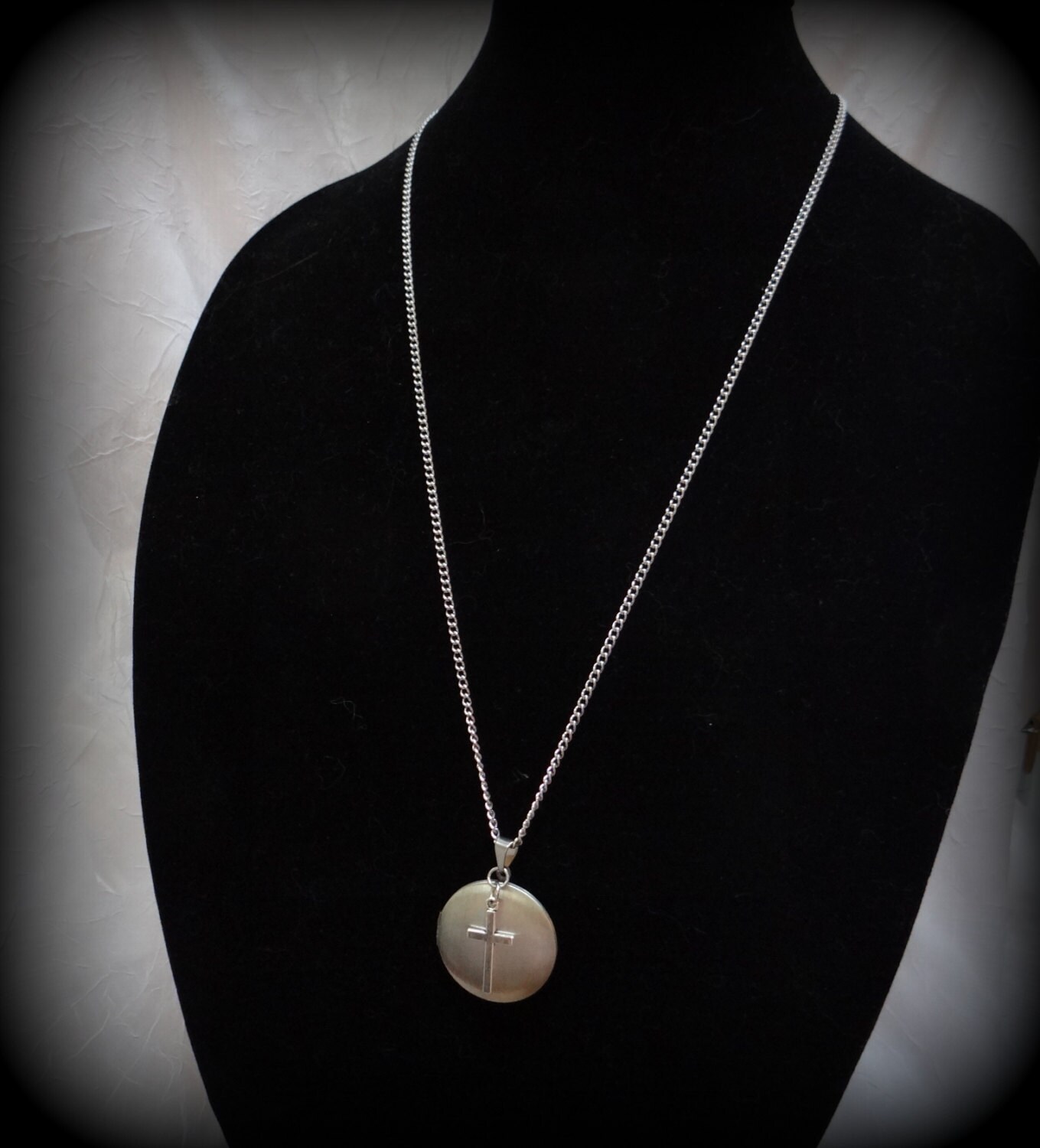 Cross Locket for Men or Women With Photos Placed for You - Etsy