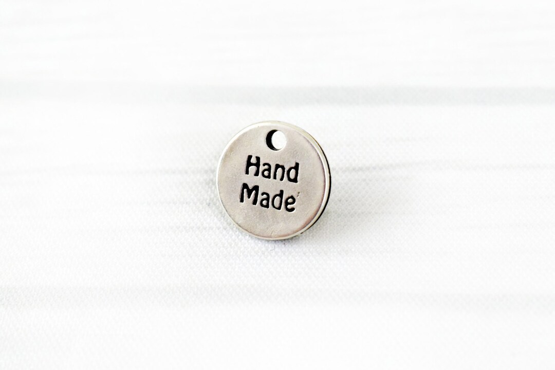 Alloy hand Made Label Tag Charms 13 Mm Silver Disc Charm, Metal Charm ...