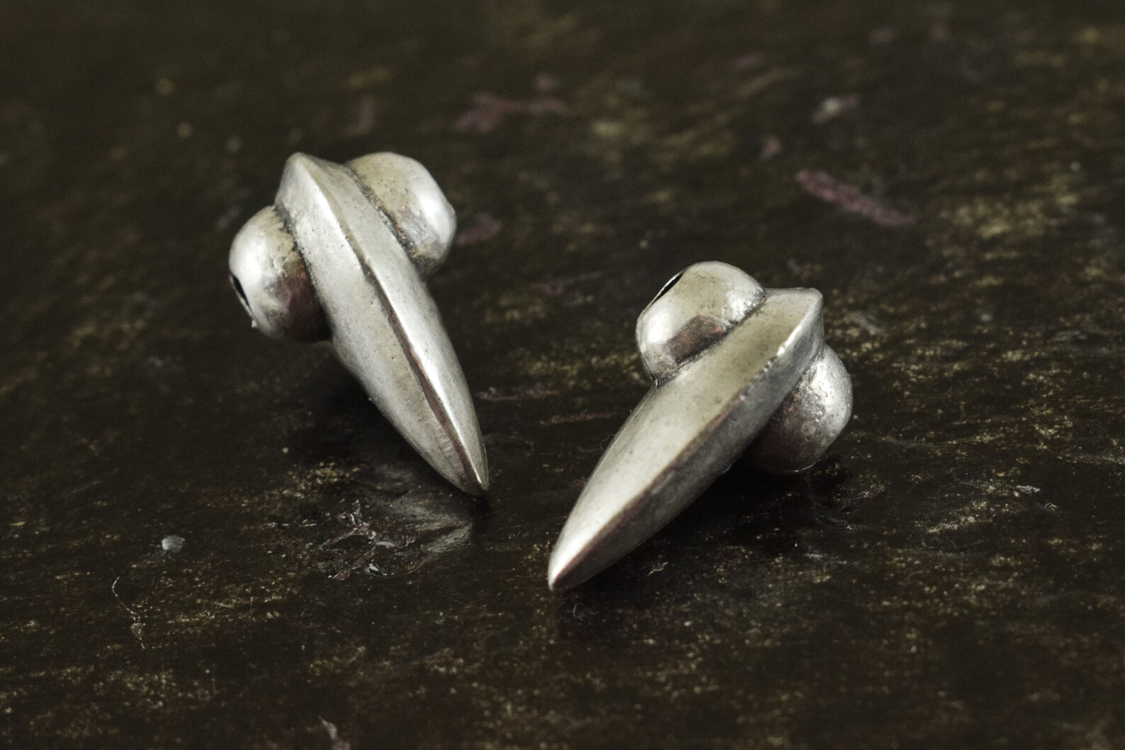 Spike Pendants Antique Silver 12x20mm Drop Charms 3D Dagger | Etsy