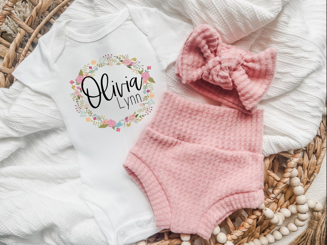 Handmade Baby Girl Coming Home Outfit / Baby Bloomer Newborn Photo Outfit / Baby Bummies Newborn ...