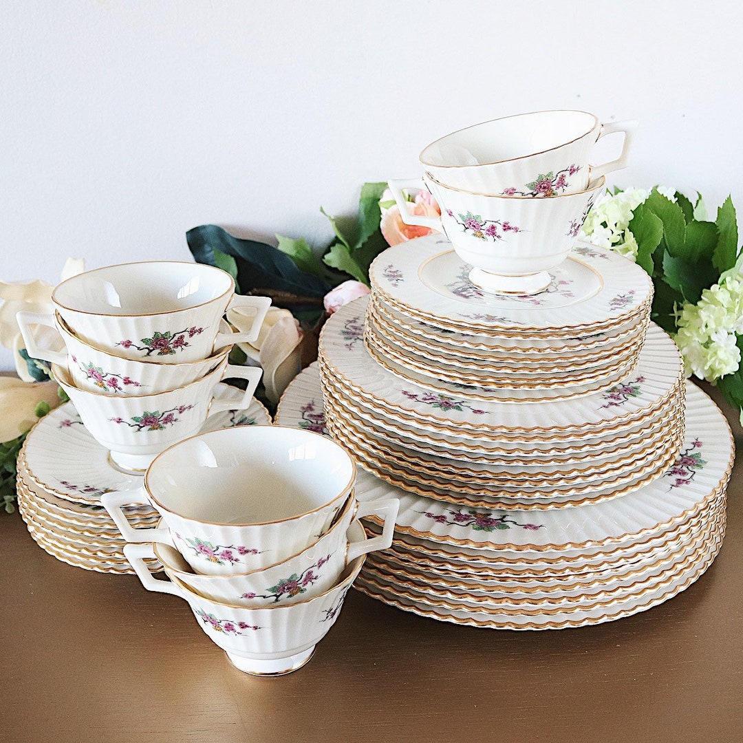 Lenox Ming Temple Complete Dinnerware Set for 8; 40-piece Dinnerware ...