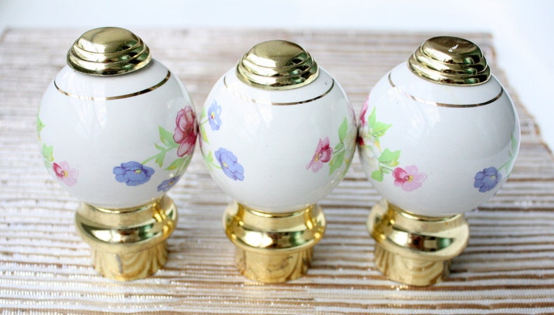 Ceramic Finials Bed Posts / Porcelain Door Knobs / Floral Door | Etsy