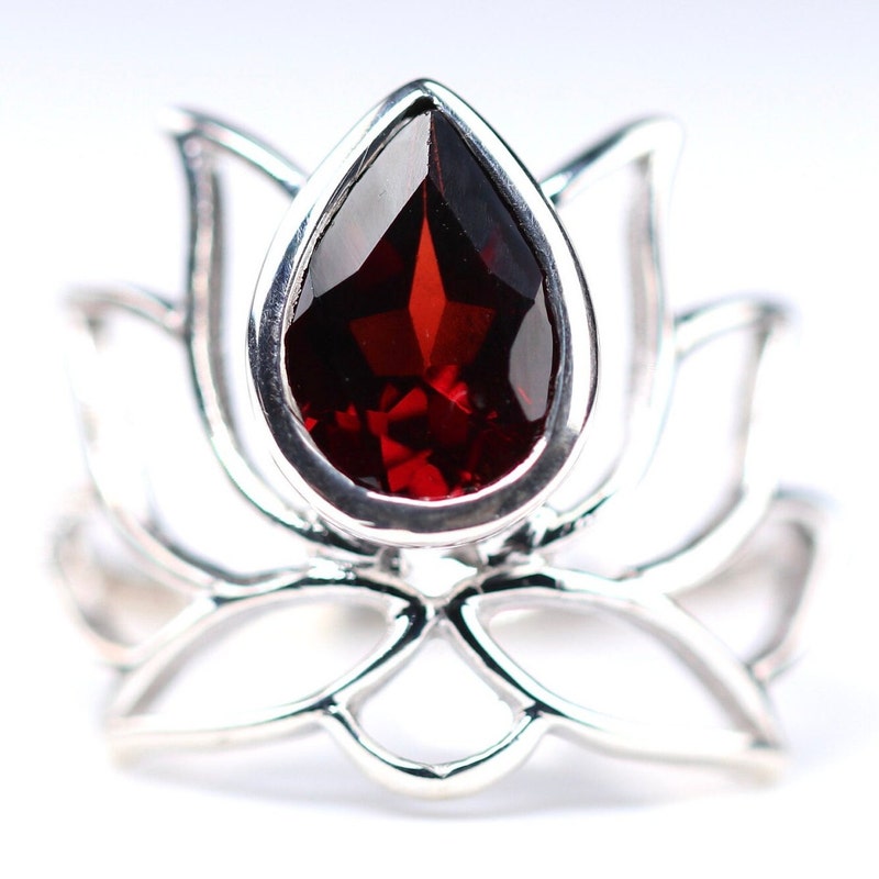 Lotus Flower Ring - Etsy